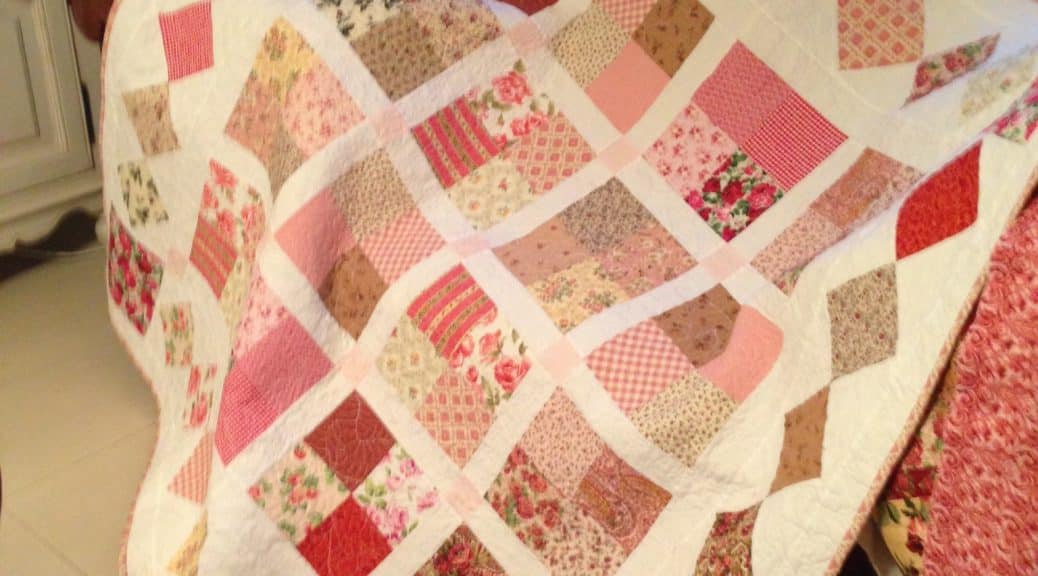 Country Roses Four Patch Quilt | susies-scraps.com