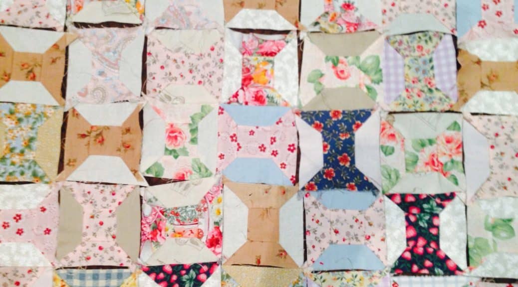Hand Pieced Spool Blocks with Instructions | susies-scraps.com