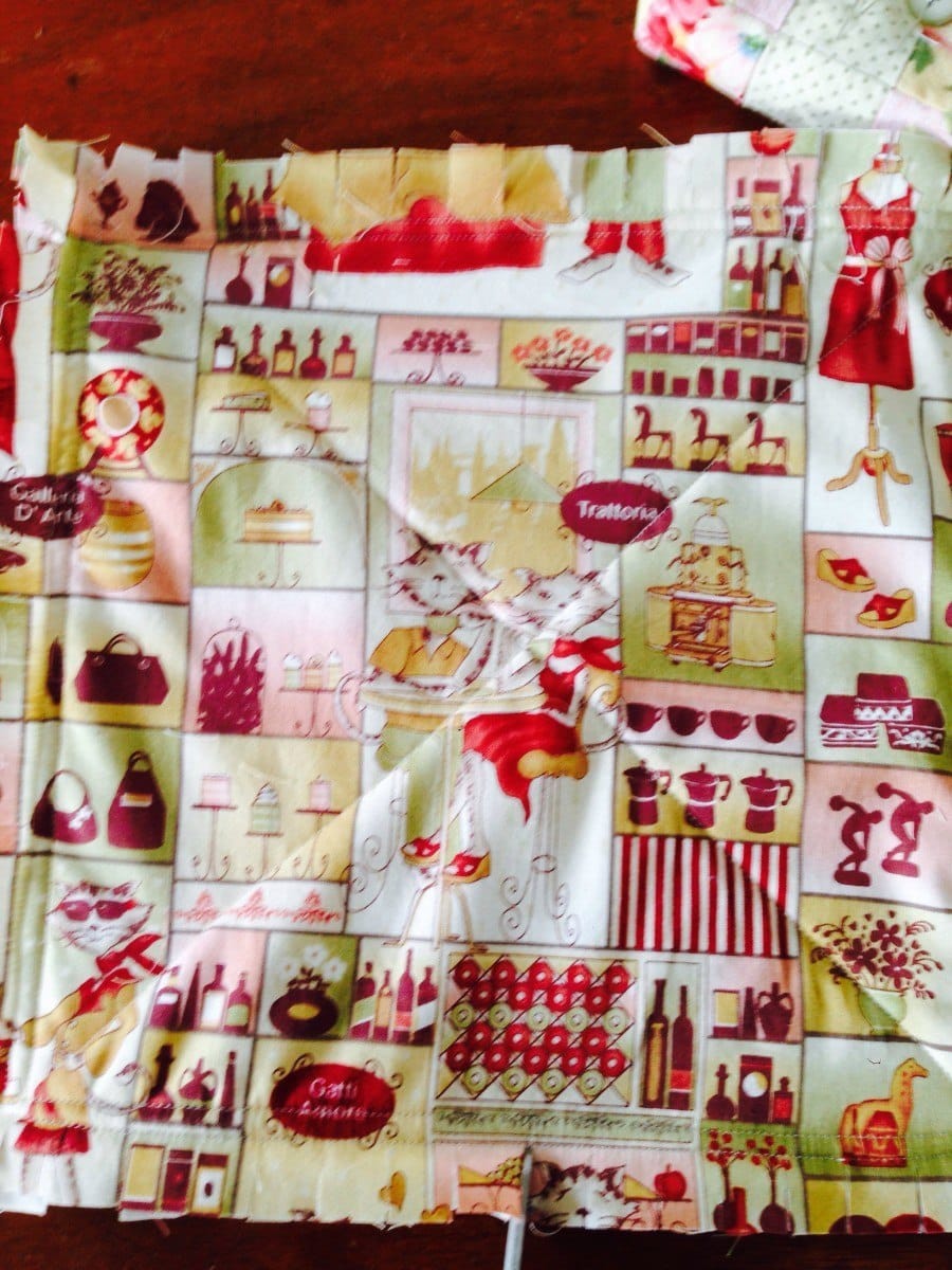 Quick Kitchen Quiltlet and Tutorial | susies-scraps.com