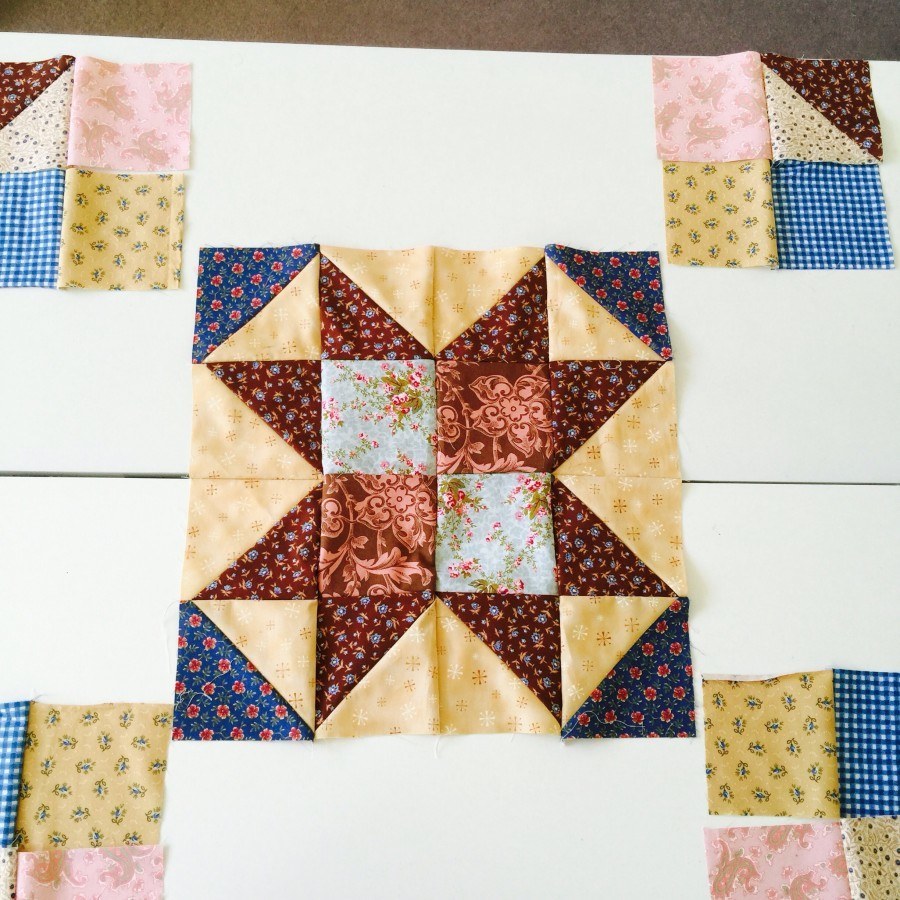“Star Baby” Quilt Tutorial | susies-scraps.com