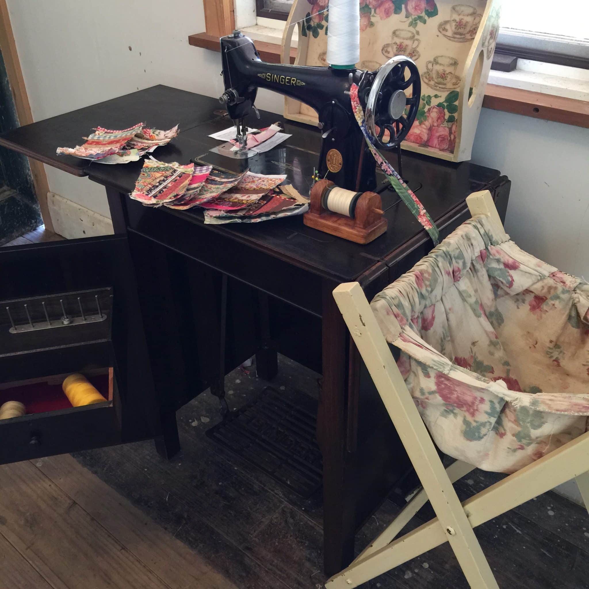 Singer 201K Treadle C1940 | susies-scraps.com