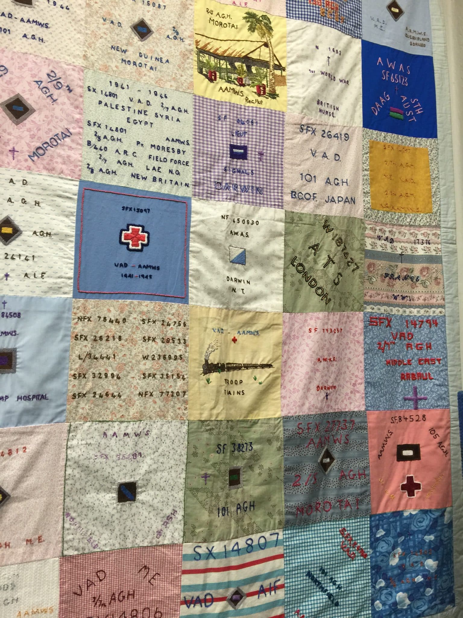 Returned Servicewomen’s Quilt | susies-scraps.com