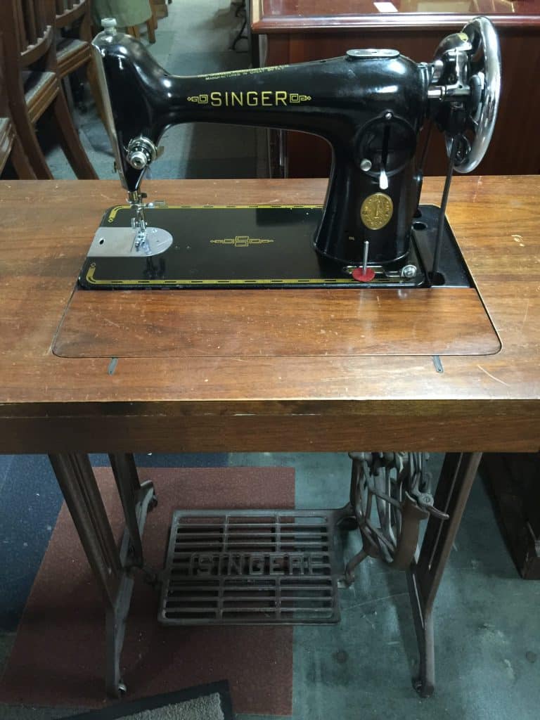 Singer 201K Treadle C1947 | susies-scraps.com
