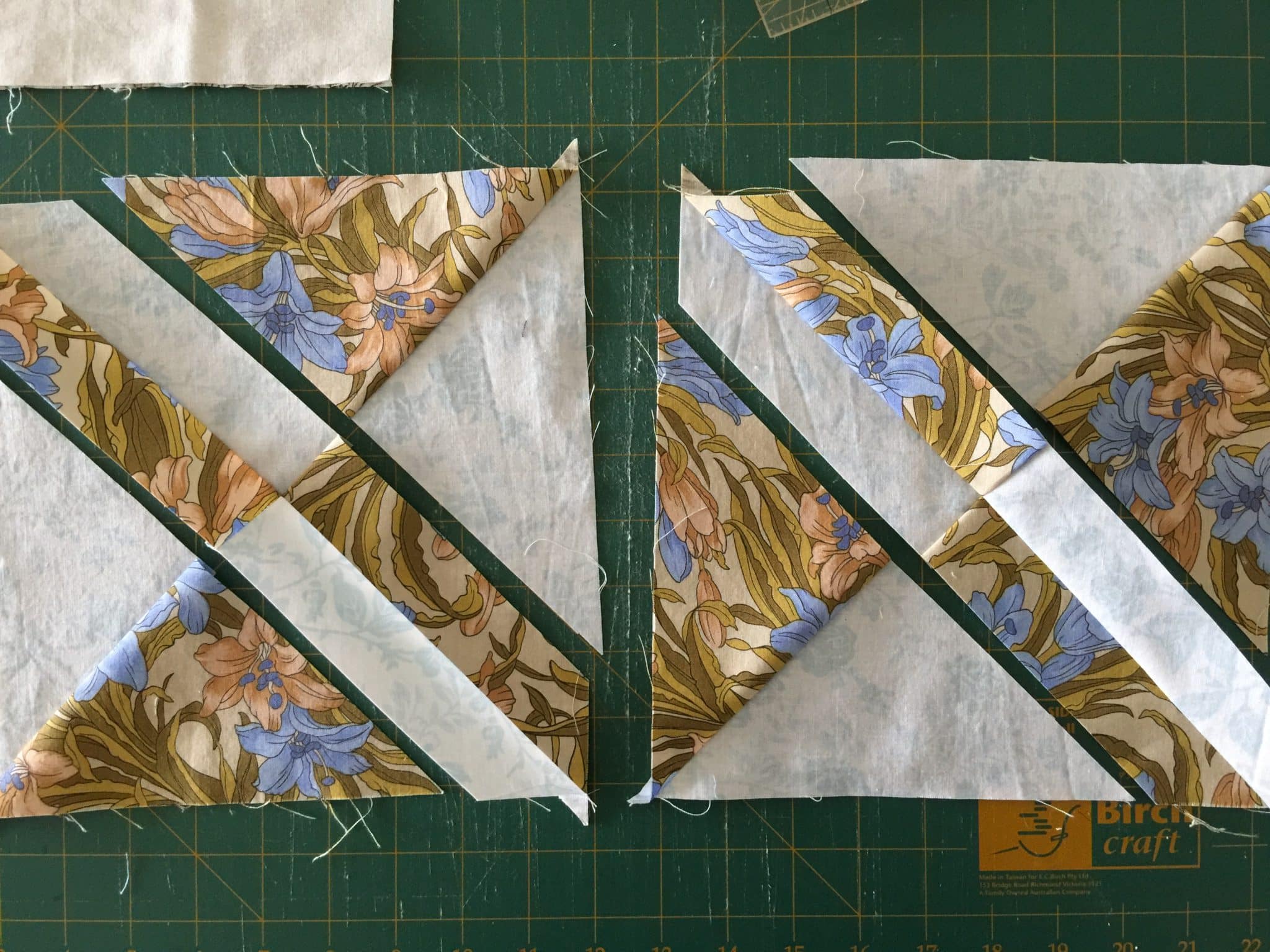 The Arrowhead Quilt Block Made Easy | susies-scraps.com