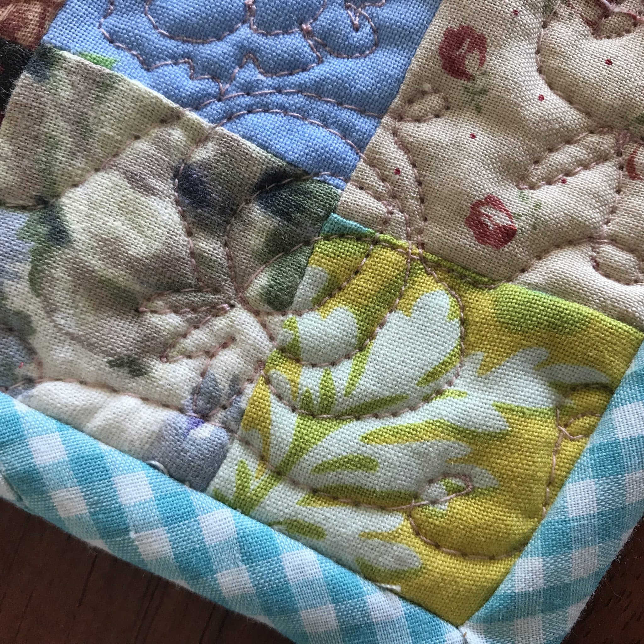 36 Patch Table Mat | susies-scraps.com