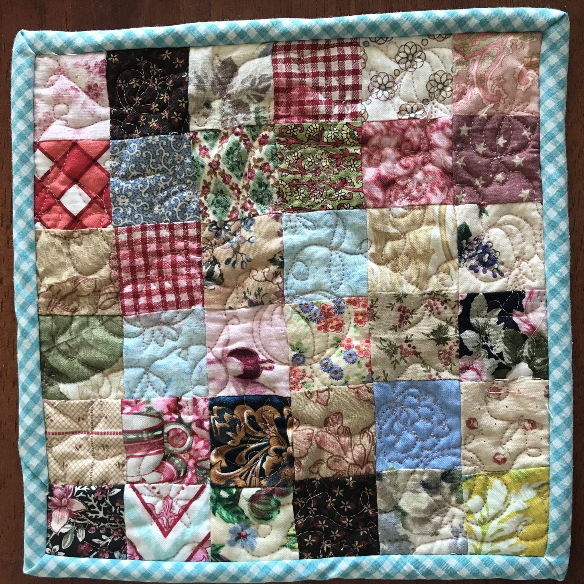 36 Patch Table Mat | susies-scraps.com