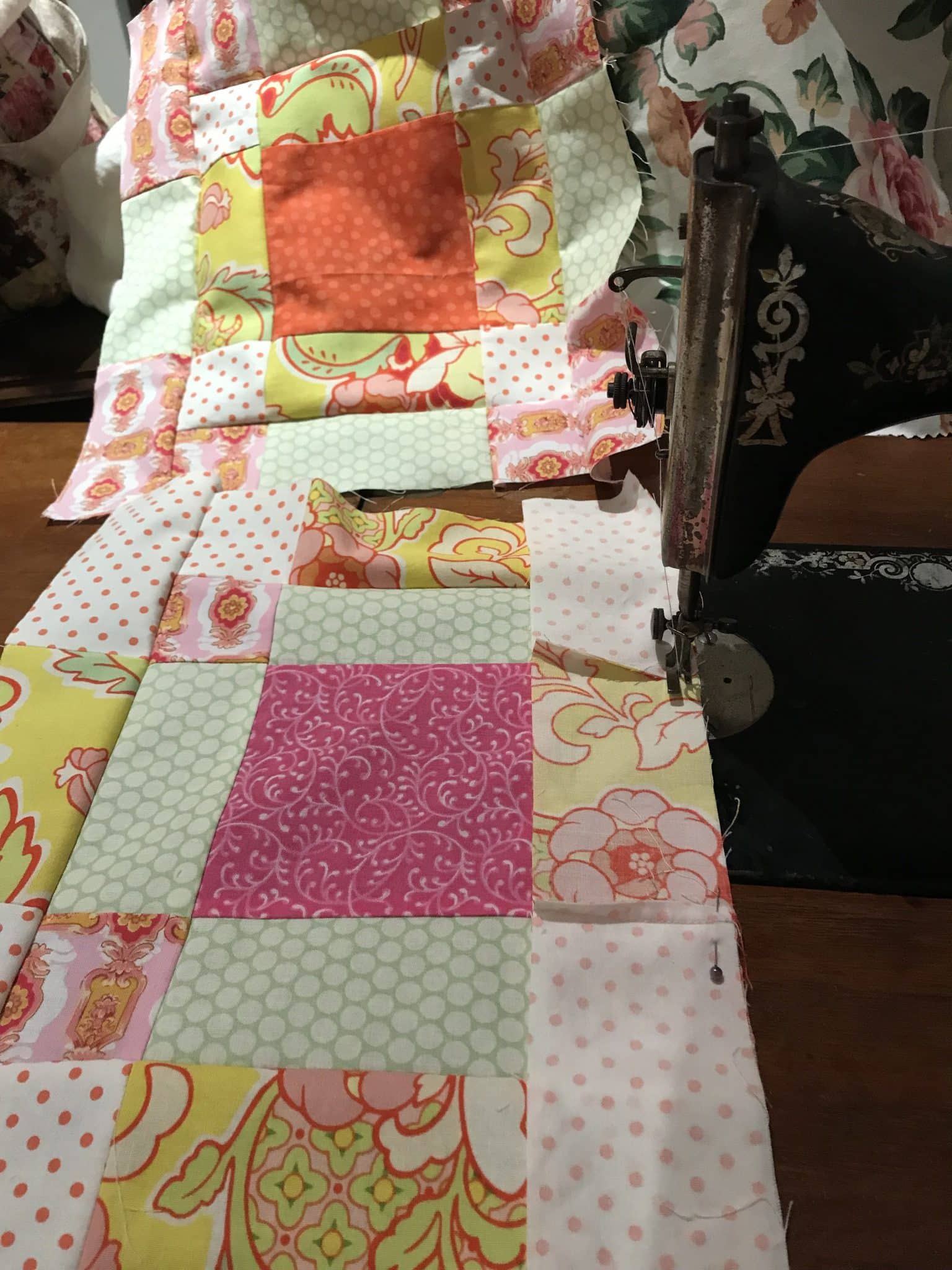 Uneven Nine Patch Quilt Pattern Antique Style | susies-scraps.com