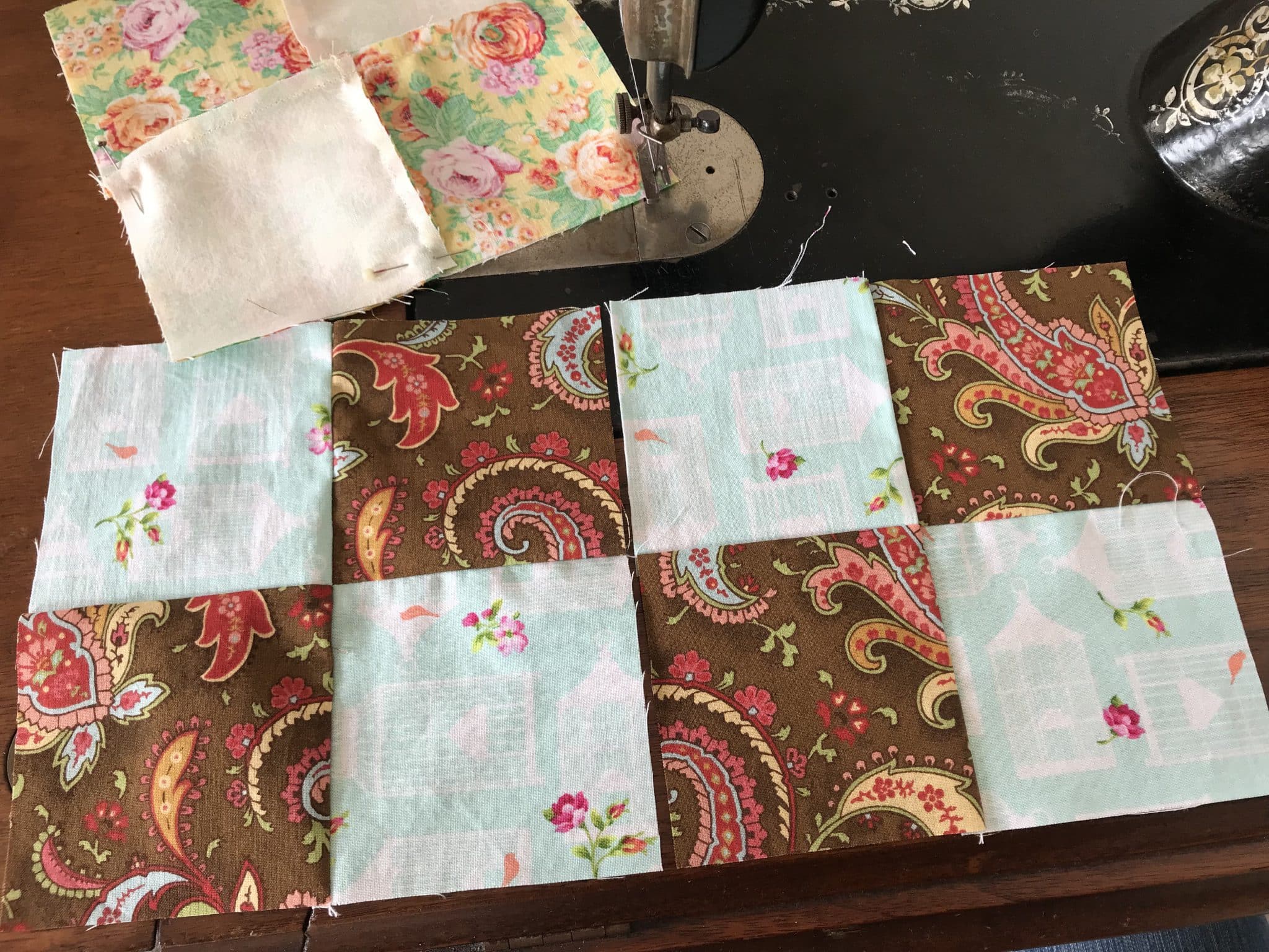 Hourglass Super Fast Blocks Tutorial | susies-scraps.com