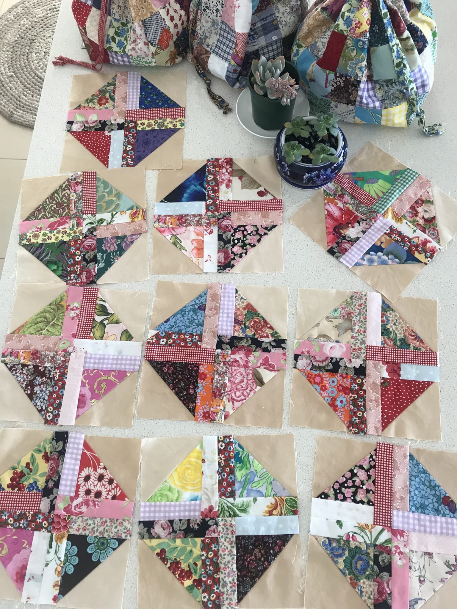 Scrap Spinning Flower Blocks | susies-scraps.com