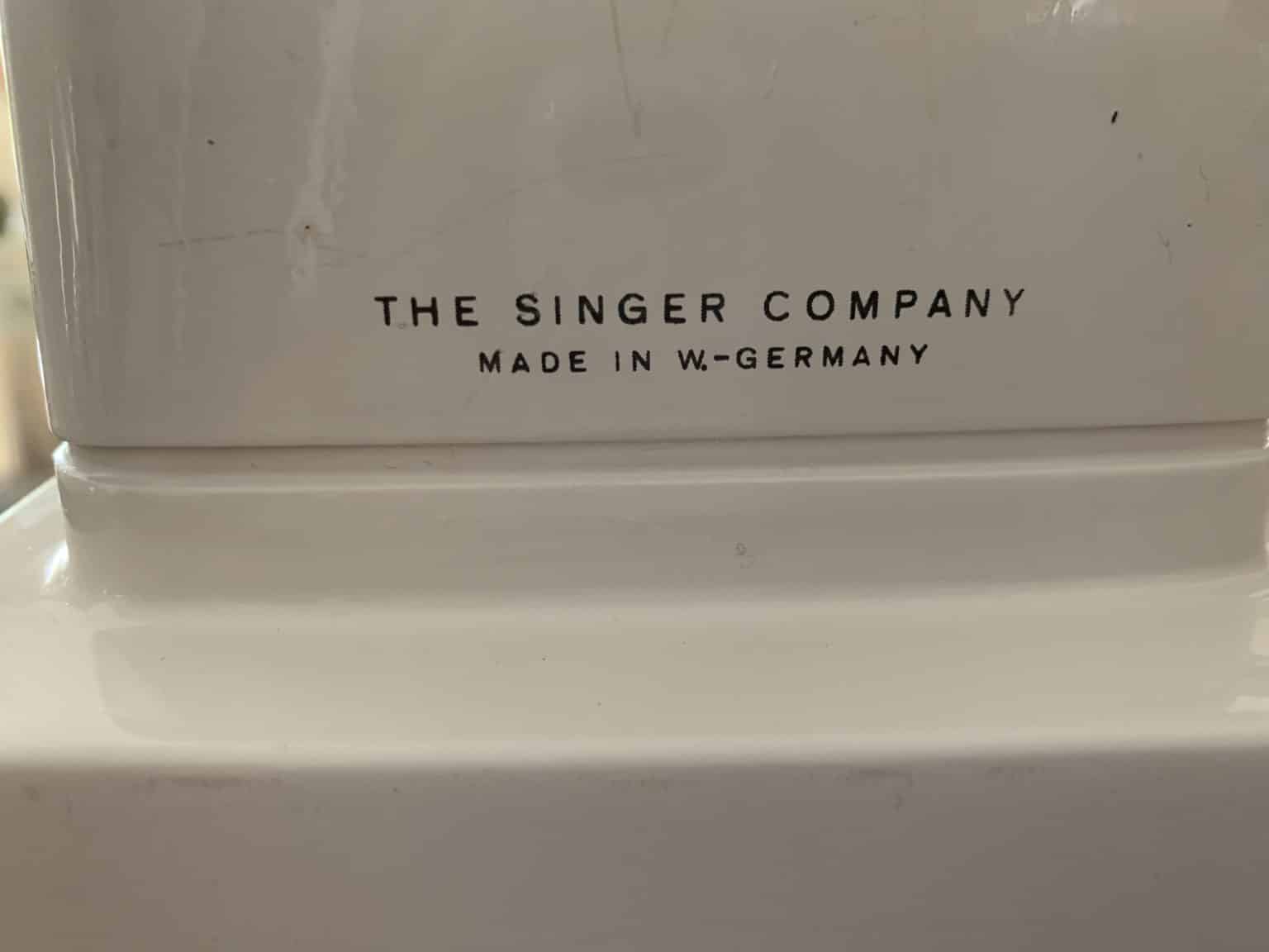 Vintage Singer 760 Sewing Machine C1971 | susies-scraps.com