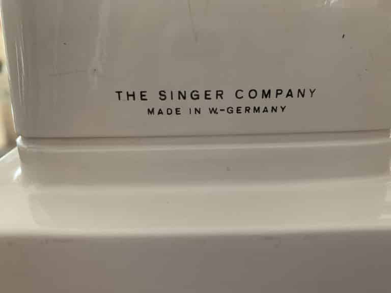 Vintage Singer 760 Sewing Machine C1971 | susies-scraps.com