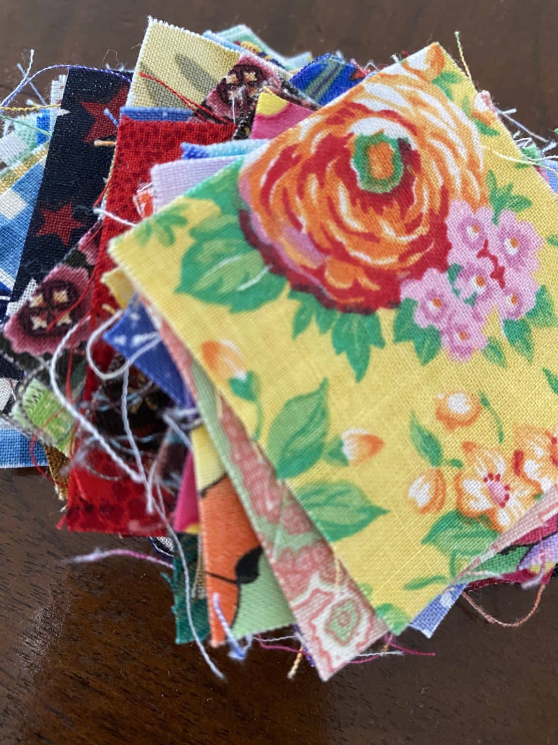 Scrappy Pocket Bag | susies-scraps.com