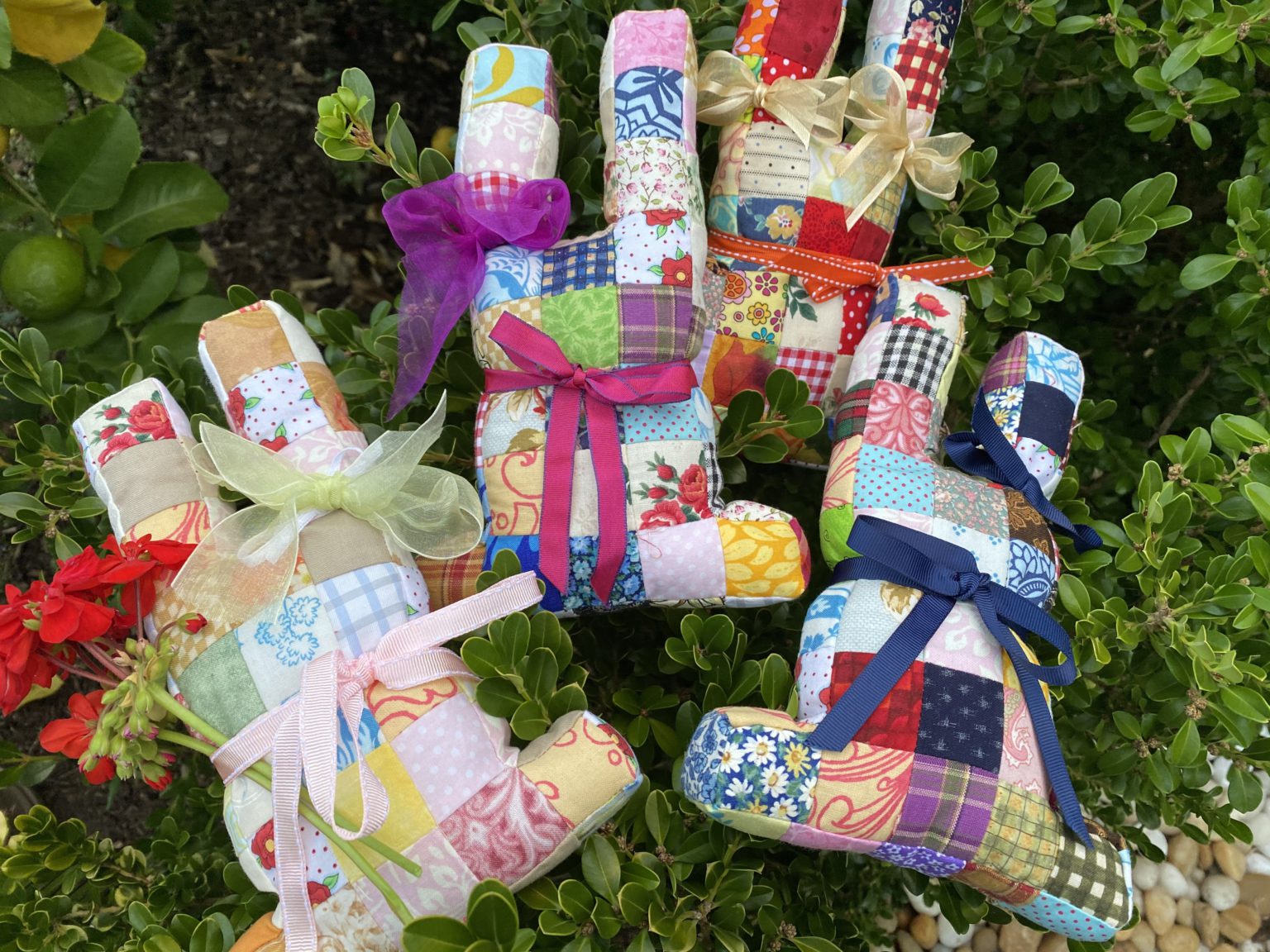 Scrappy Patchwork bunny | susies-scraps.com