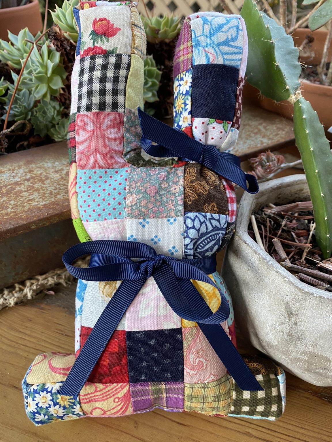 Scrappy Patchwork bunny | susies-scraps.com