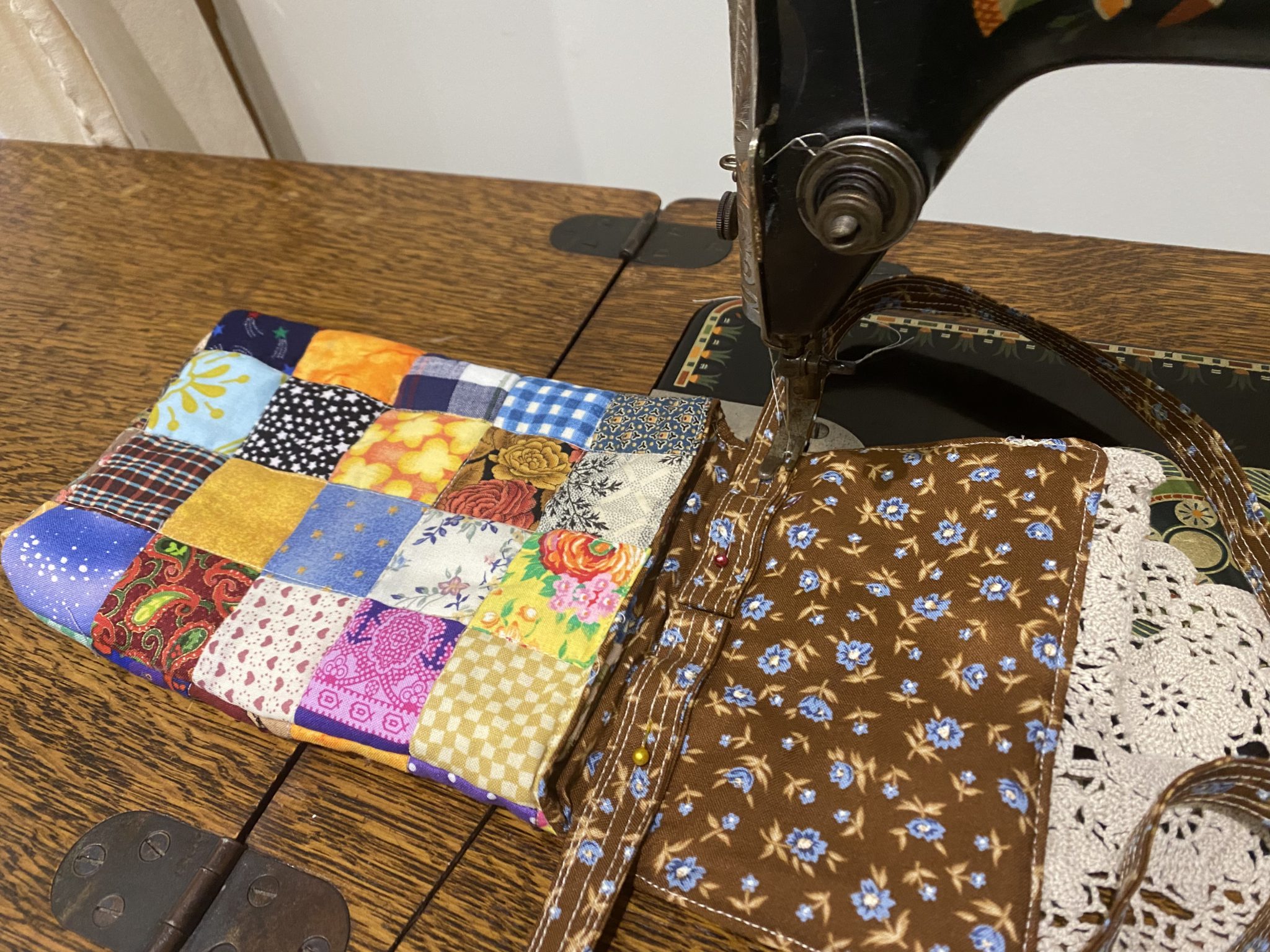 Scrappy Pocket Bag | susies-scraps.com