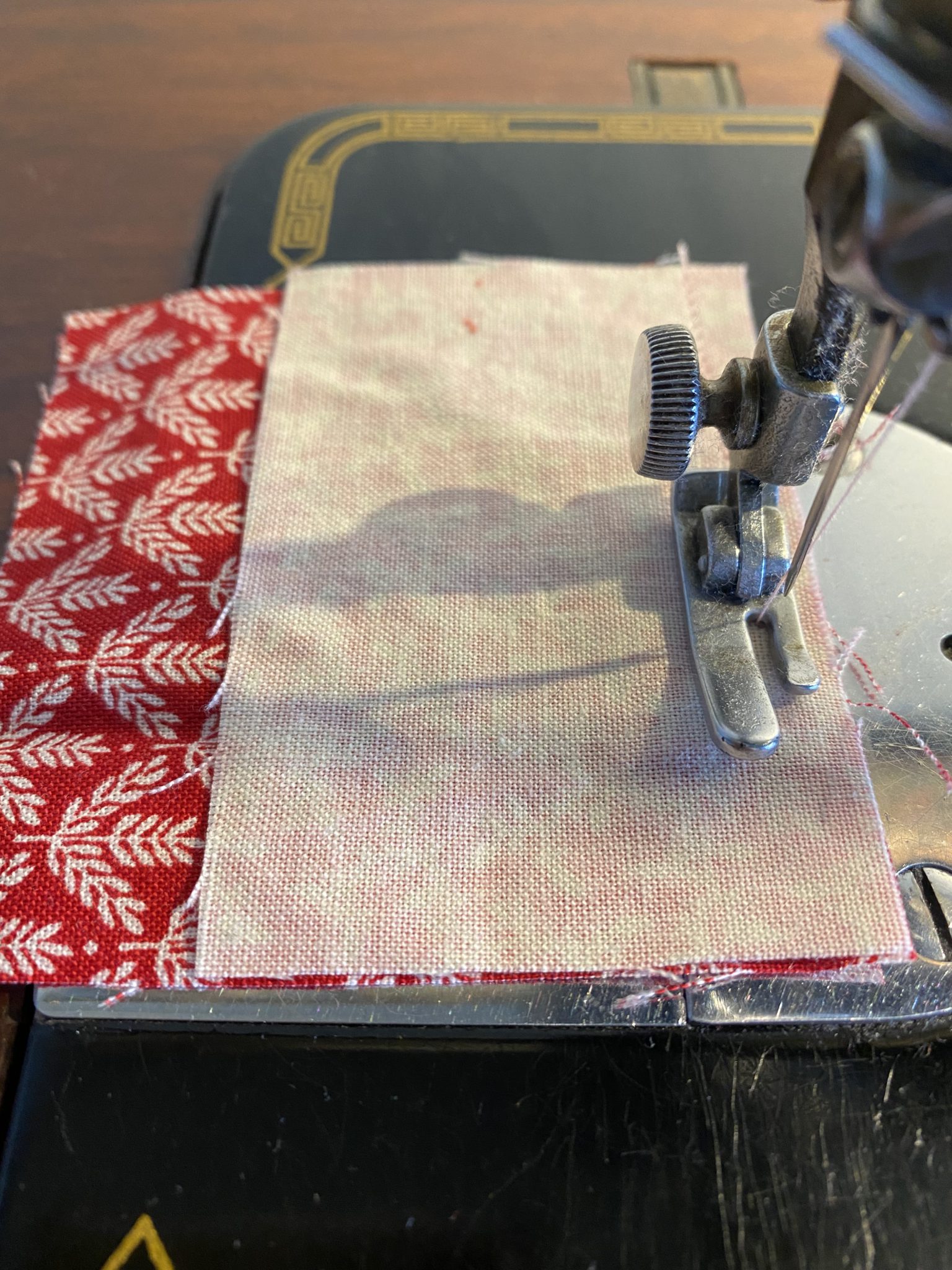 Log Cabin Variation – Scrappy Half Log Cabin or Quarter Log Cabin Quilt ...