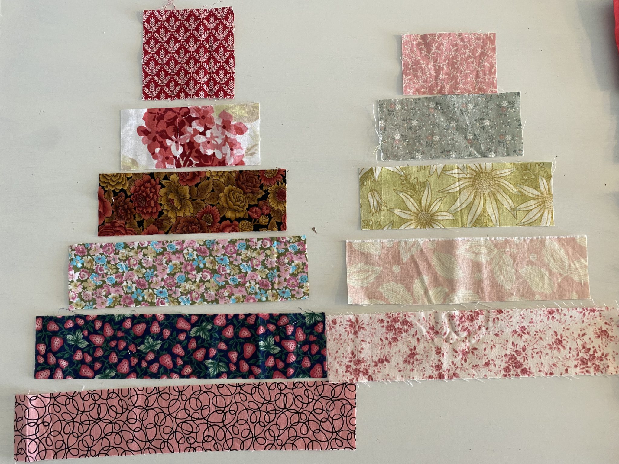 Log Cabin Variation – Scrappy Half Log Cabin or Quarter Log Cabin Quilt ...