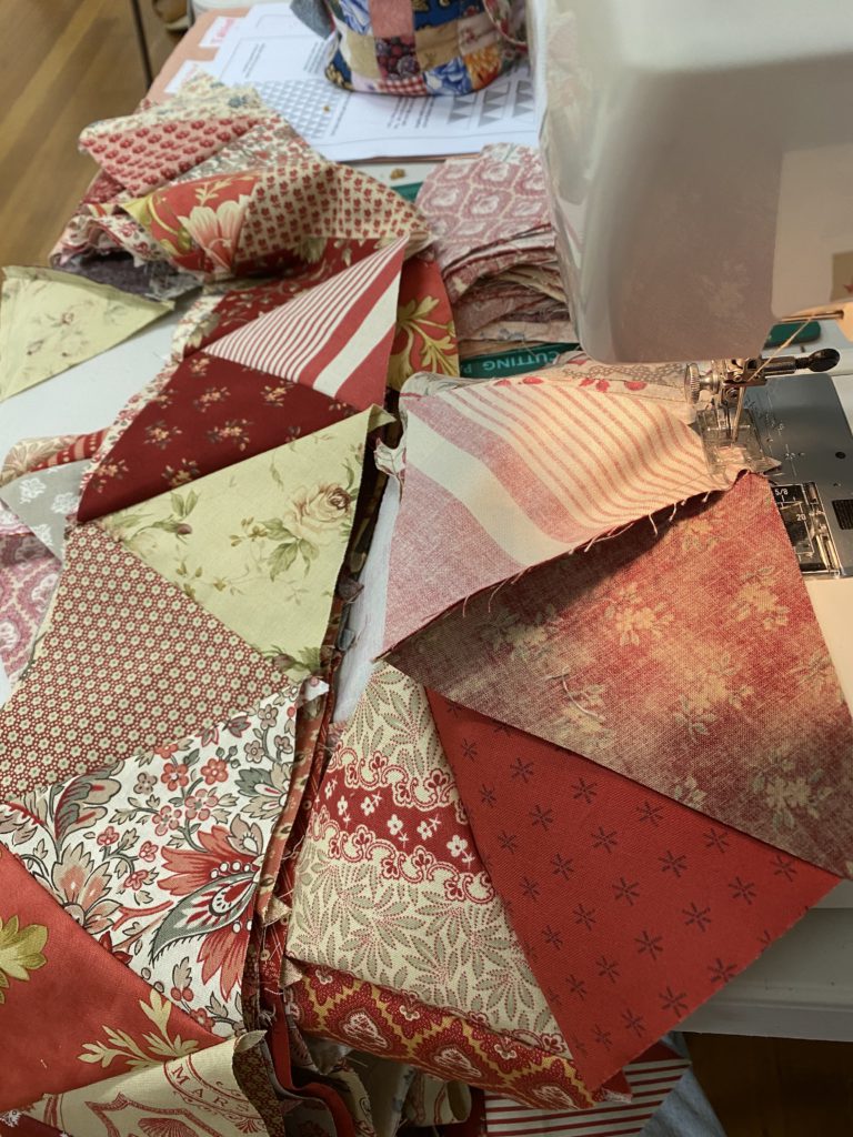 Scrappy Thousand Pyramids Quilt and Lessons in Pyramids | susies-scraps.com