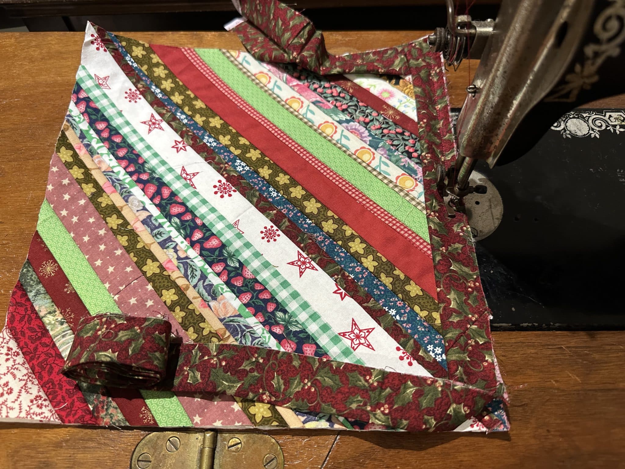 String Pot Holders or Trivets for Christmas | susies-scraps.com