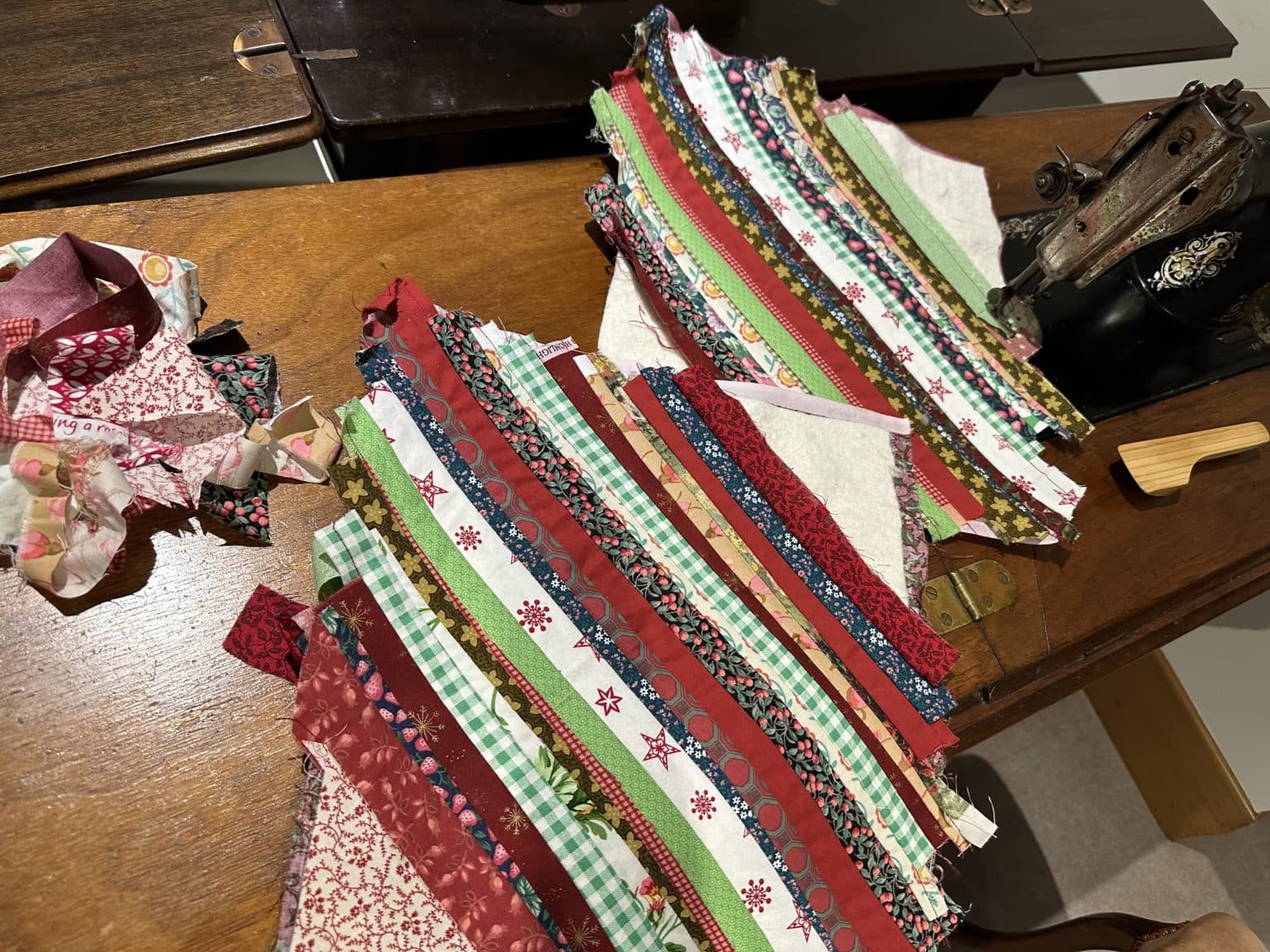 String Pot Holders or Trivets for Christmas | susies-scraps.com