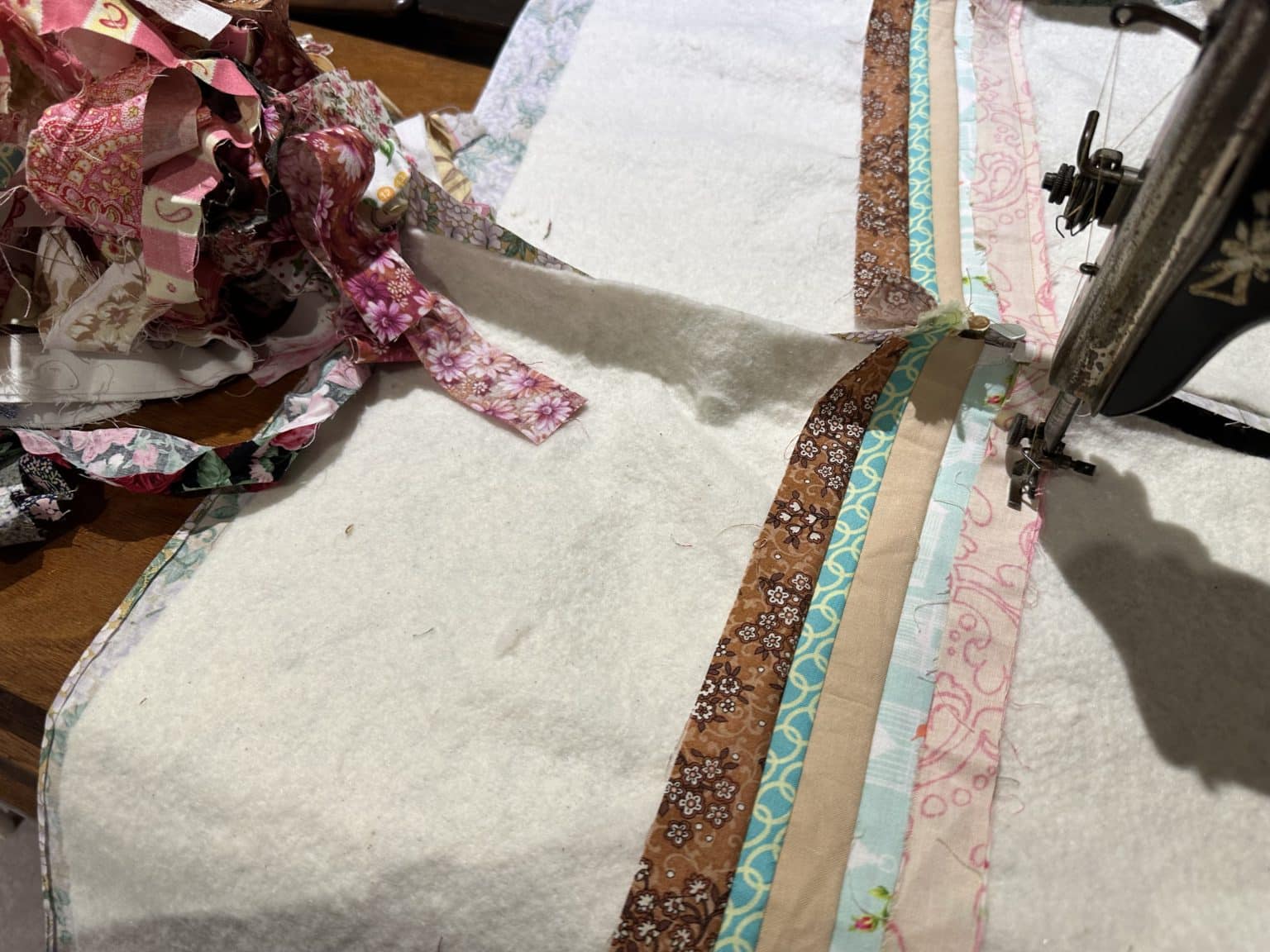 Pink Strings Table Mat | susies-scraps.com