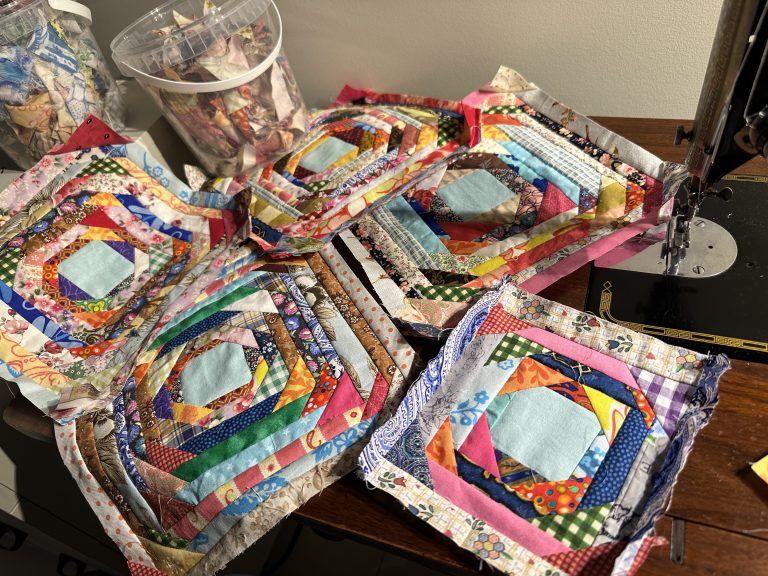 Any String Goes – Pineapple Improvisational String Quilt Blocks ...